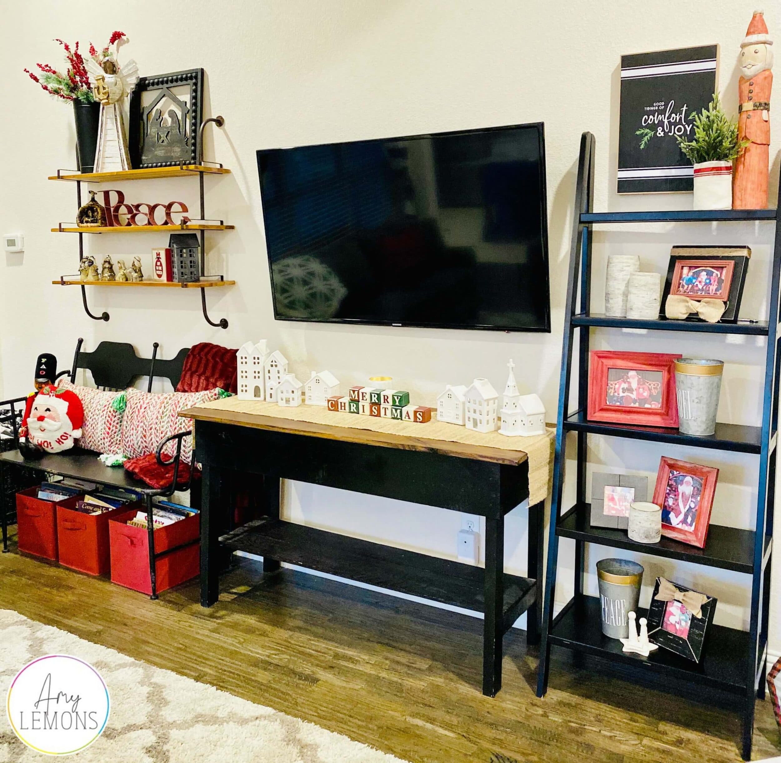 christmas-living-room - Amy Lemons